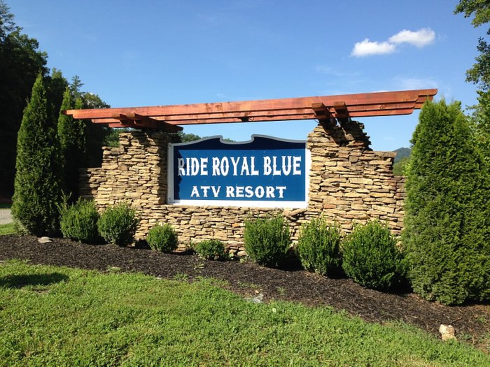 Ride Royal Blue ATV Resort | Polaris Adventures